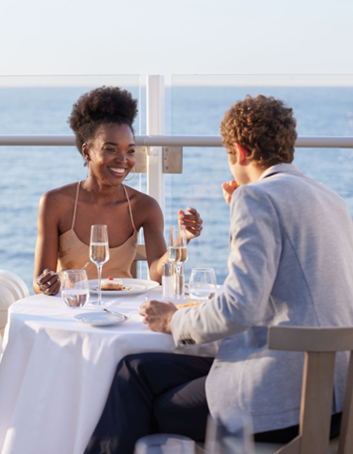Restaurants and bars on the cruise | Costa Cruises