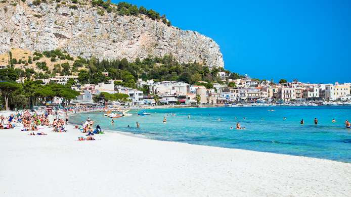 The 12 best beaches in Palermo | Costa Cruises