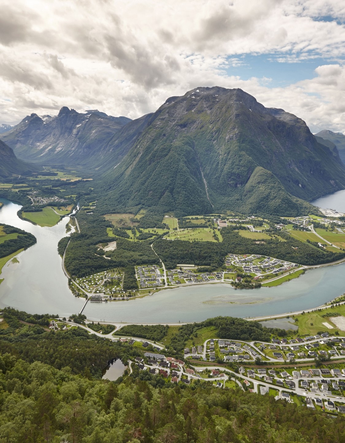 Cruises to Andalsnes: Deals & Bookings | Costa Cruises